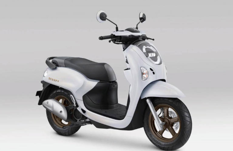 Rekomendasi motor matic ringan untuk wanita aktif: spesifikasi ...