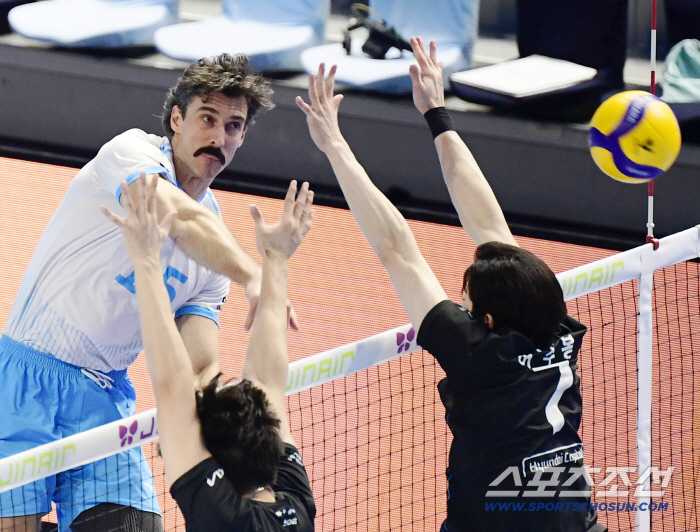 Strong spike to avoid Russell blocking