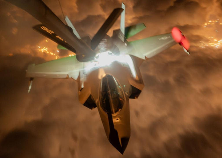 What US aircraft were used in Operation Absolute Resolve?