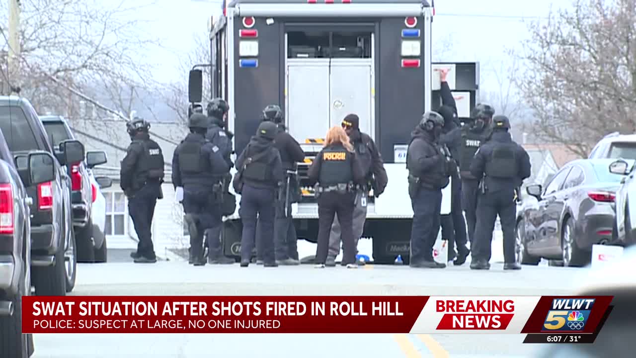 Cincinnati police respond to SWAT standoff in Villages at Roll Hill ...