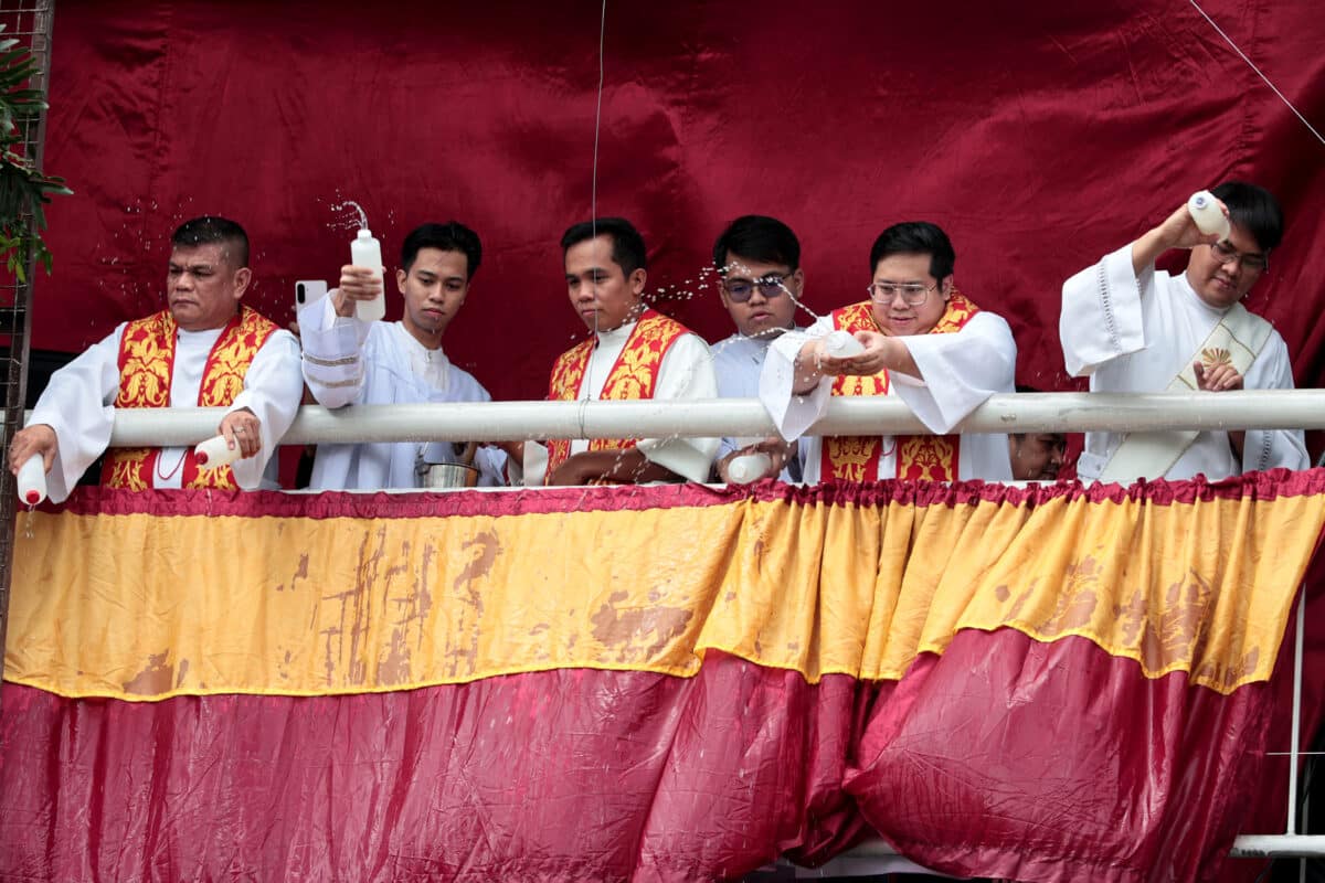 Devotees start activities for Black Nazarene fiesta