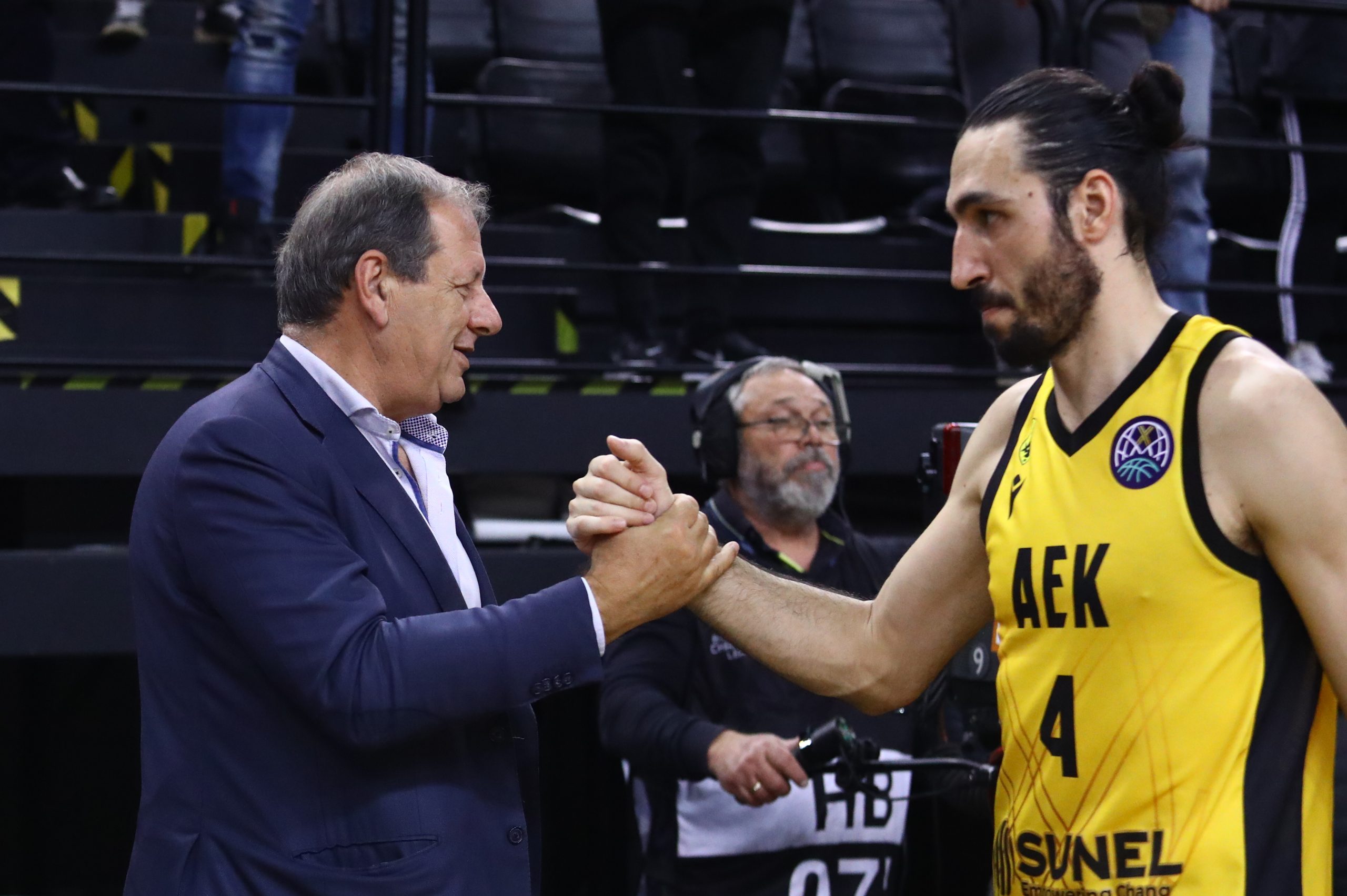 Αγγελόπουλος: «Tέτοιες βραδιές σε κάνουν να νιώθεις υπερήφανος που ...
