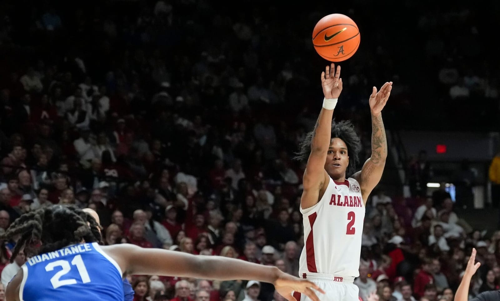 Cats have no answers for Alabama 3s in 89-74 loss
