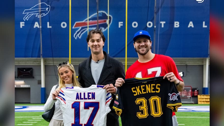 Livvy Dunne mocks Hailee Steinfeld for missing Josh Allen-Paul Skenes ...