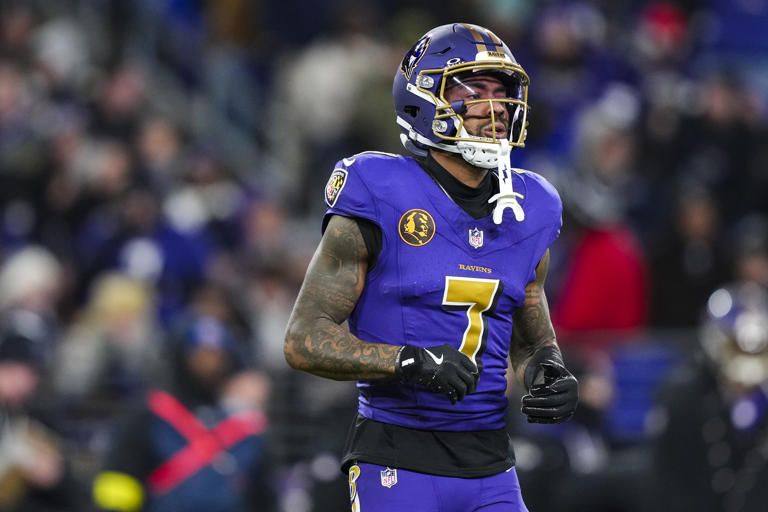 Ravens downgrade WR Rashod Bateman, DT Taven Bryan