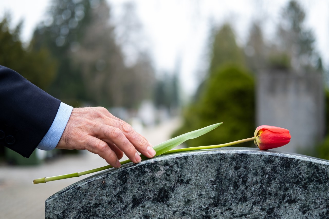 Five financial blind spots that burden grieving spouses