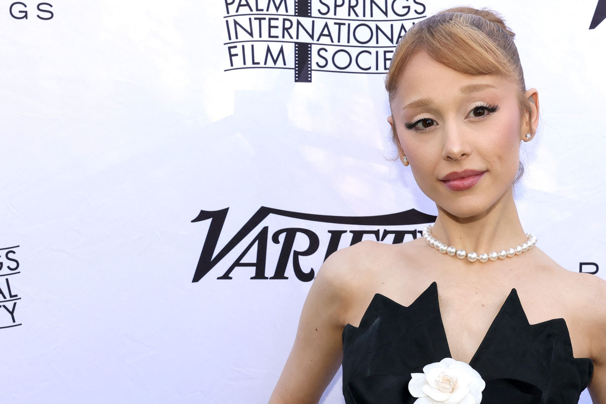 Ariana Grande explains why she ditched her plans for eternal sunshine ...