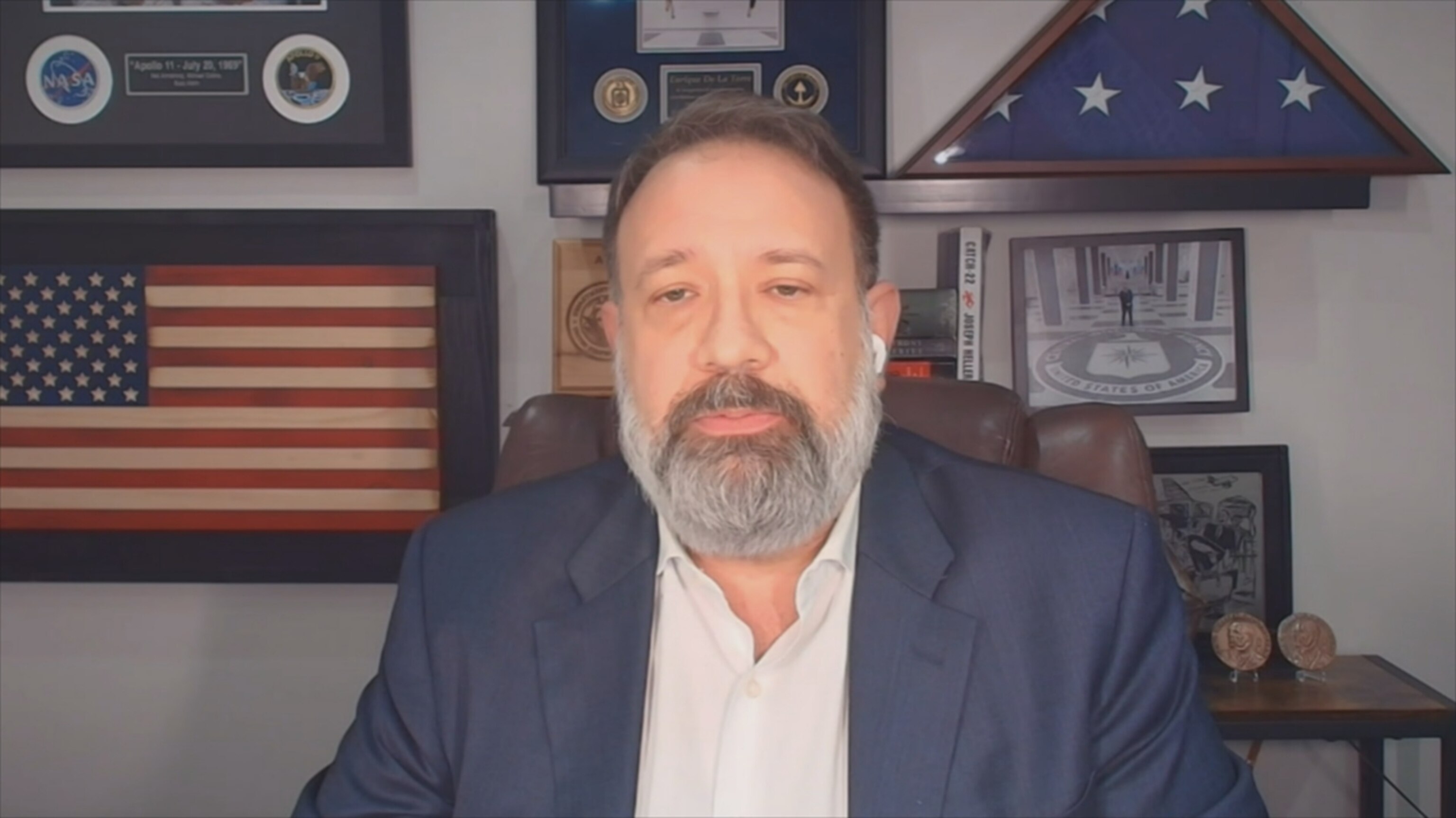 Former CIA official reacts to US strikes on Venezuela