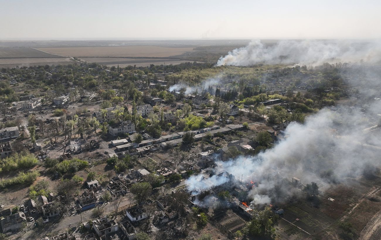 Ukrainian forces hold northern Pokrovsk, with enemy troops suffering ...
