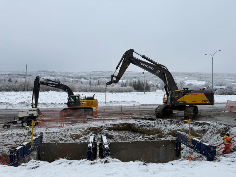 City making 'good progress' on fixing Calgary water main break, but ...