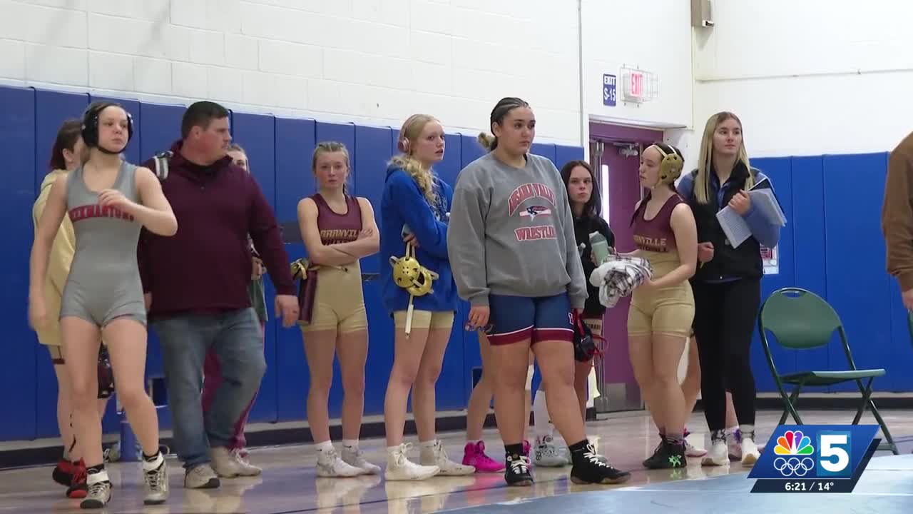 Section VII hosts first-ever high school girls wrestling tournament