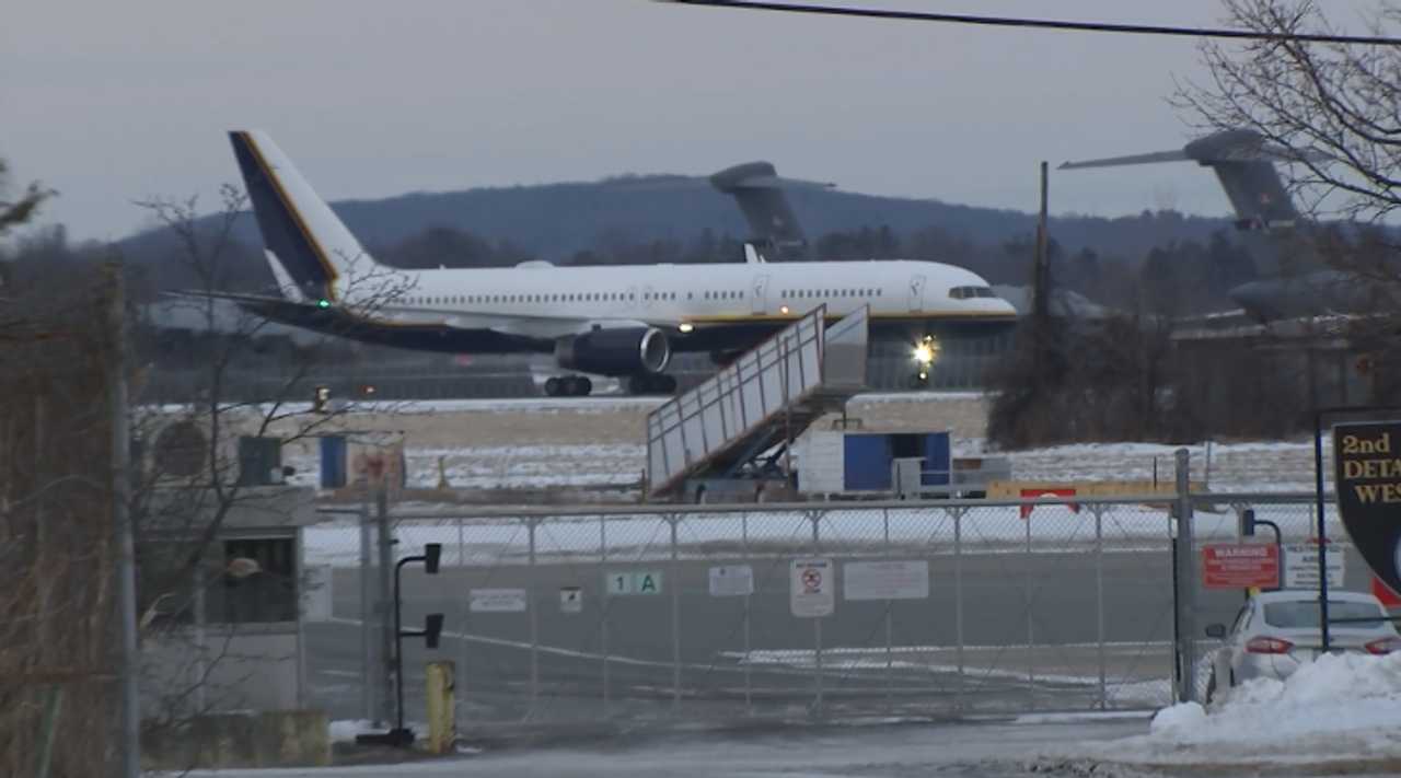 Deposed Venezuelan leader Maduro, wife arrive in NY to face charges ...