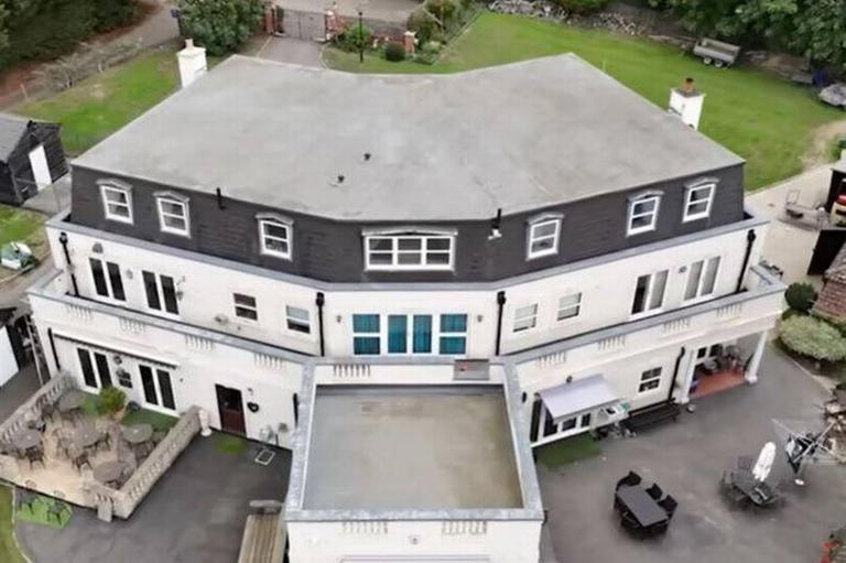 Bobby George's dart-shaped mansion he wanted to sell for £3.5m and 'PA ...