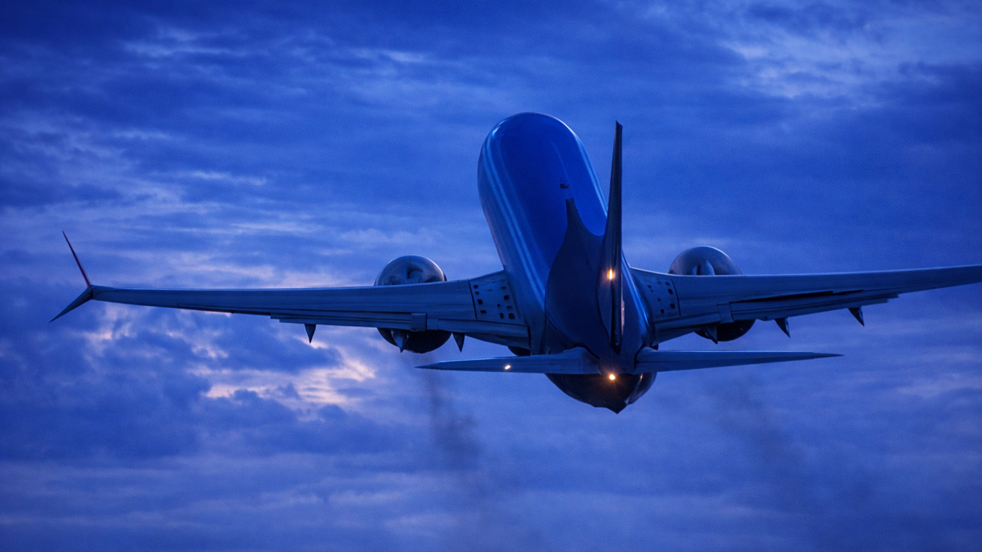 Passenger jet takes off during severe storm conditions