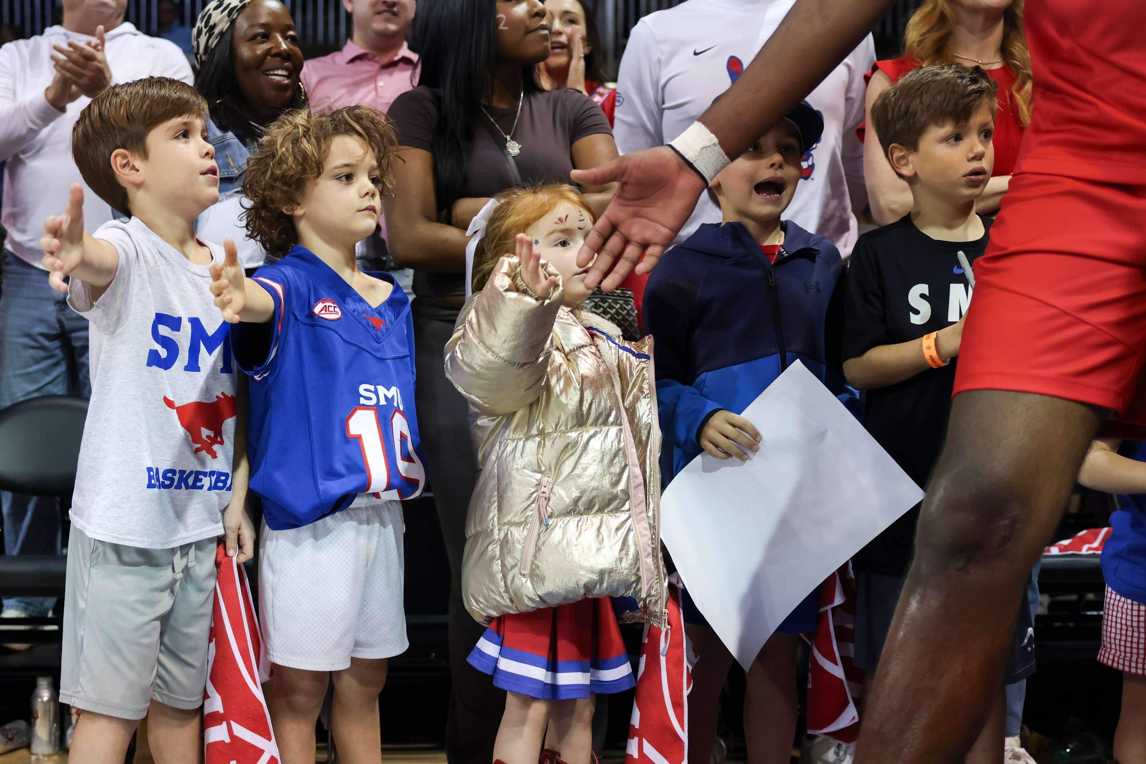 SMU takes major step forward with momentum-building upset of No. 12 ...