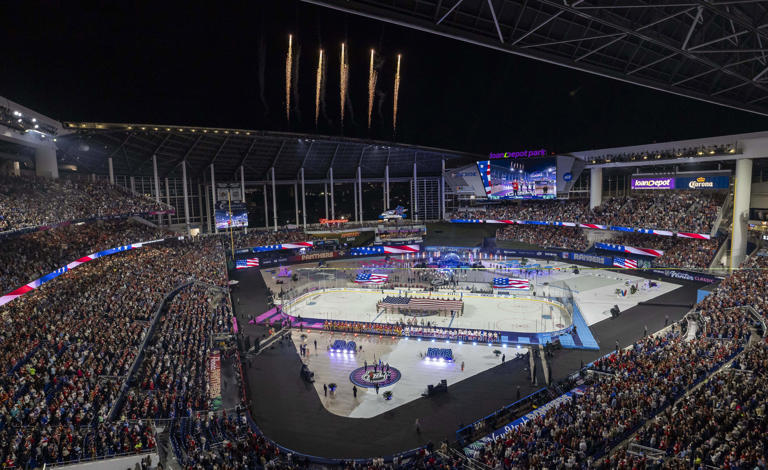 Take a look at the Winter Classic: A hockey game held outside in South ...
