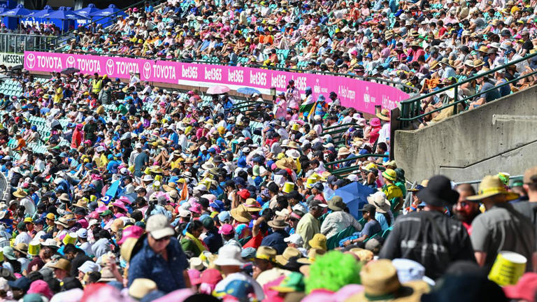 Sports stars join call to demand Bondi royal commission