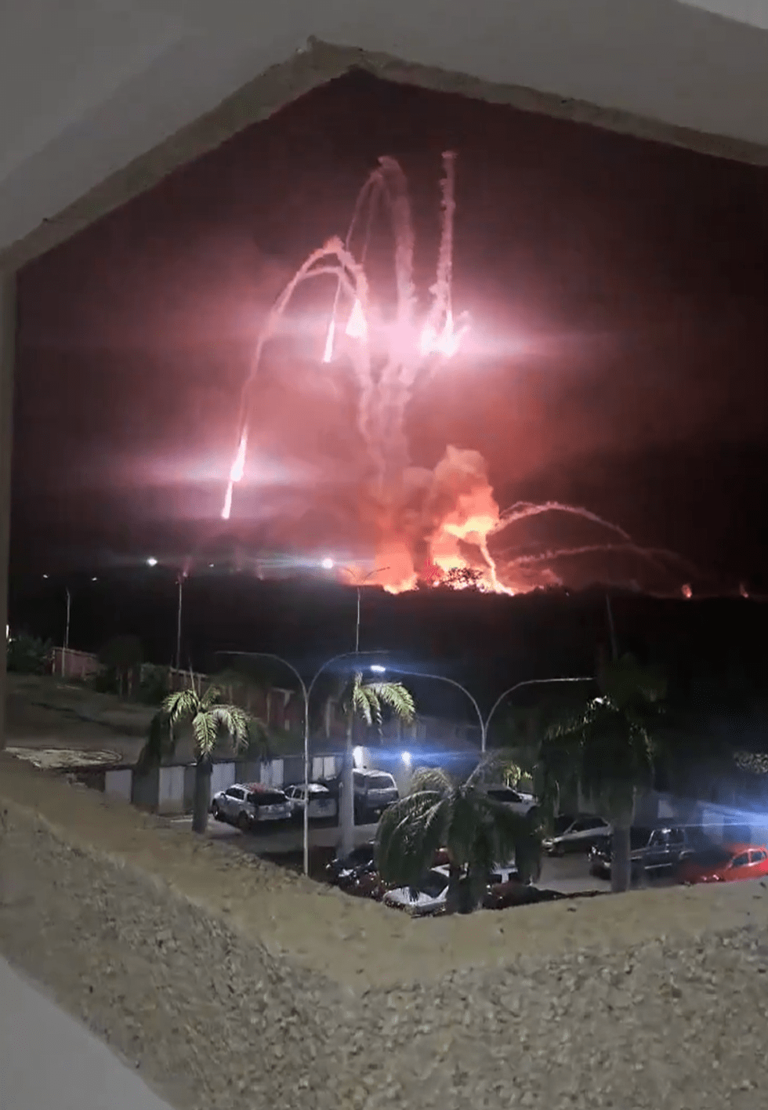 Thousands of tourists trapped in holiday hotspots after Venezuela chaos ...
