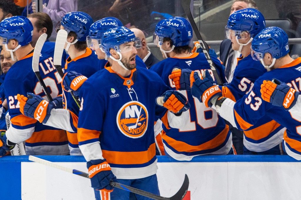 Matthew Schaefer’s overtime goal propels Islanders to comeback win over ...