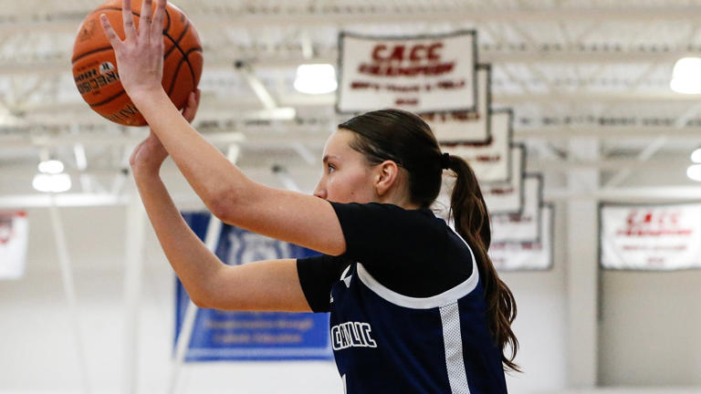 No. 5 Morris Catholic tops Medgar Evers (NY) at Garden State Ball ...