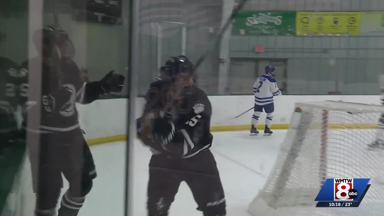 Bowdoin wins inaugural Lobster Pot tournament