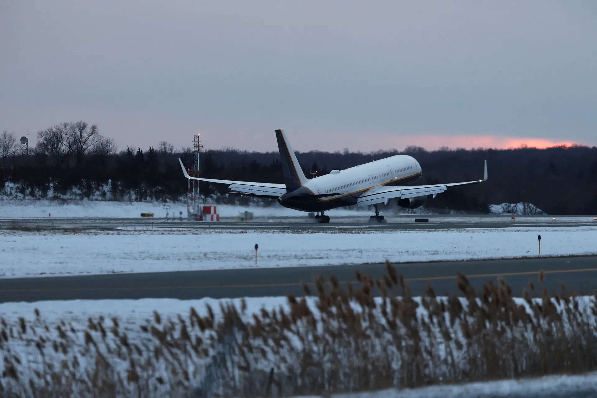 Nicolas Maduro, his wife land in New York, indicted in US court after ...