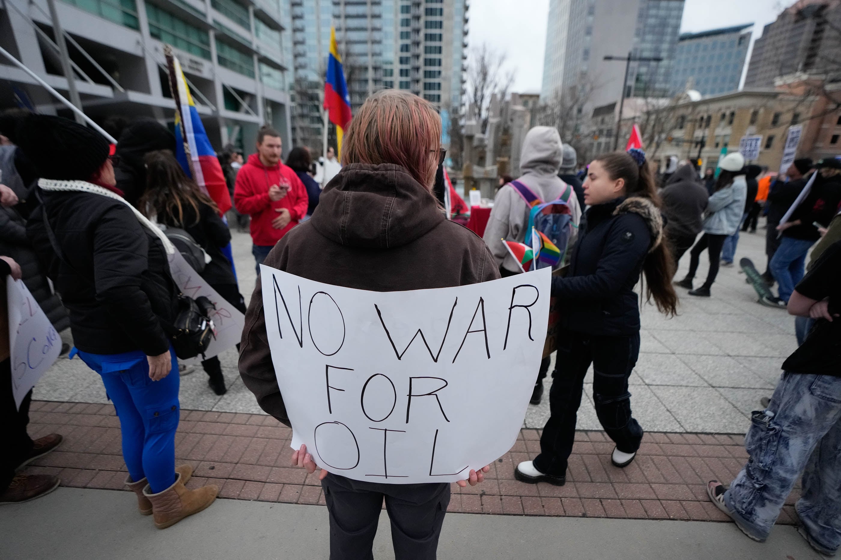 Mike Lee initially questions constitutionality of US strike on Venezuela