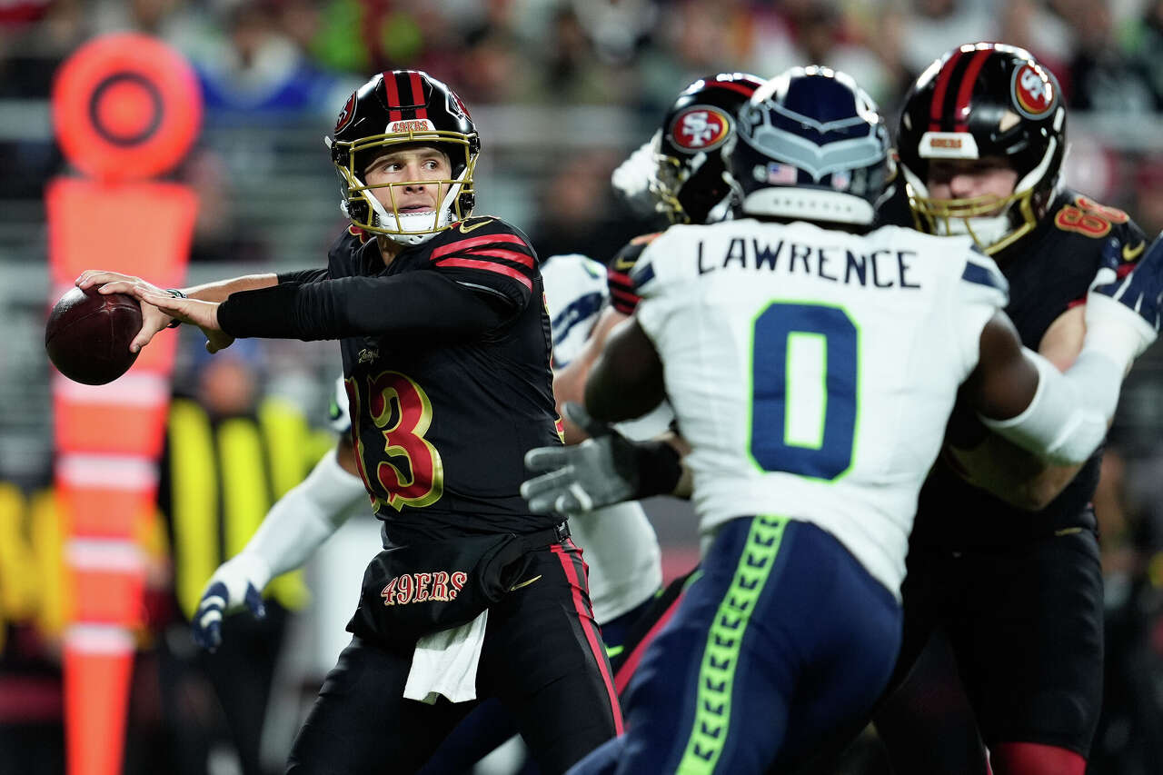 No one can tell which 49ers player is which in new black jerseys