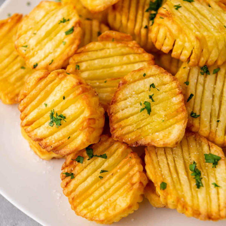 Air fryer accordion potatoes