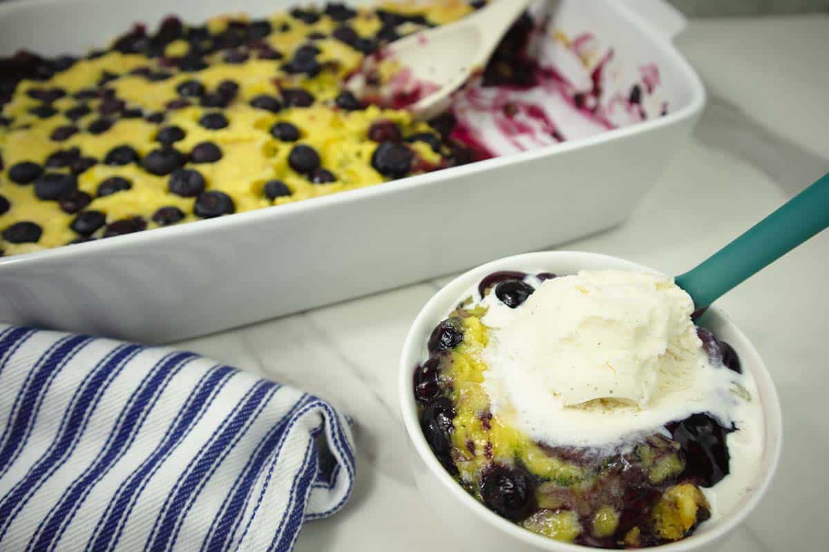 Lemon blueberry dump cake