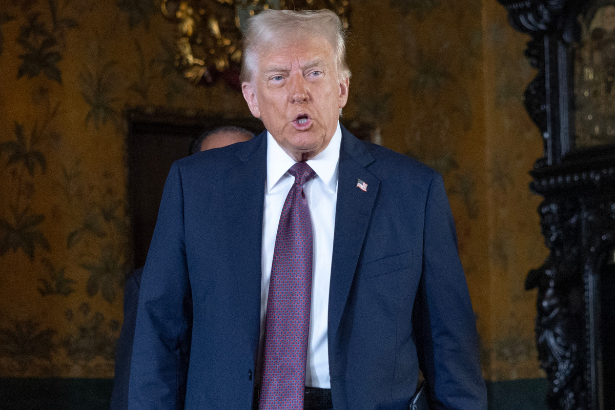 Trump makes new threats over Panama Canal and Greenland in freewheeling ...