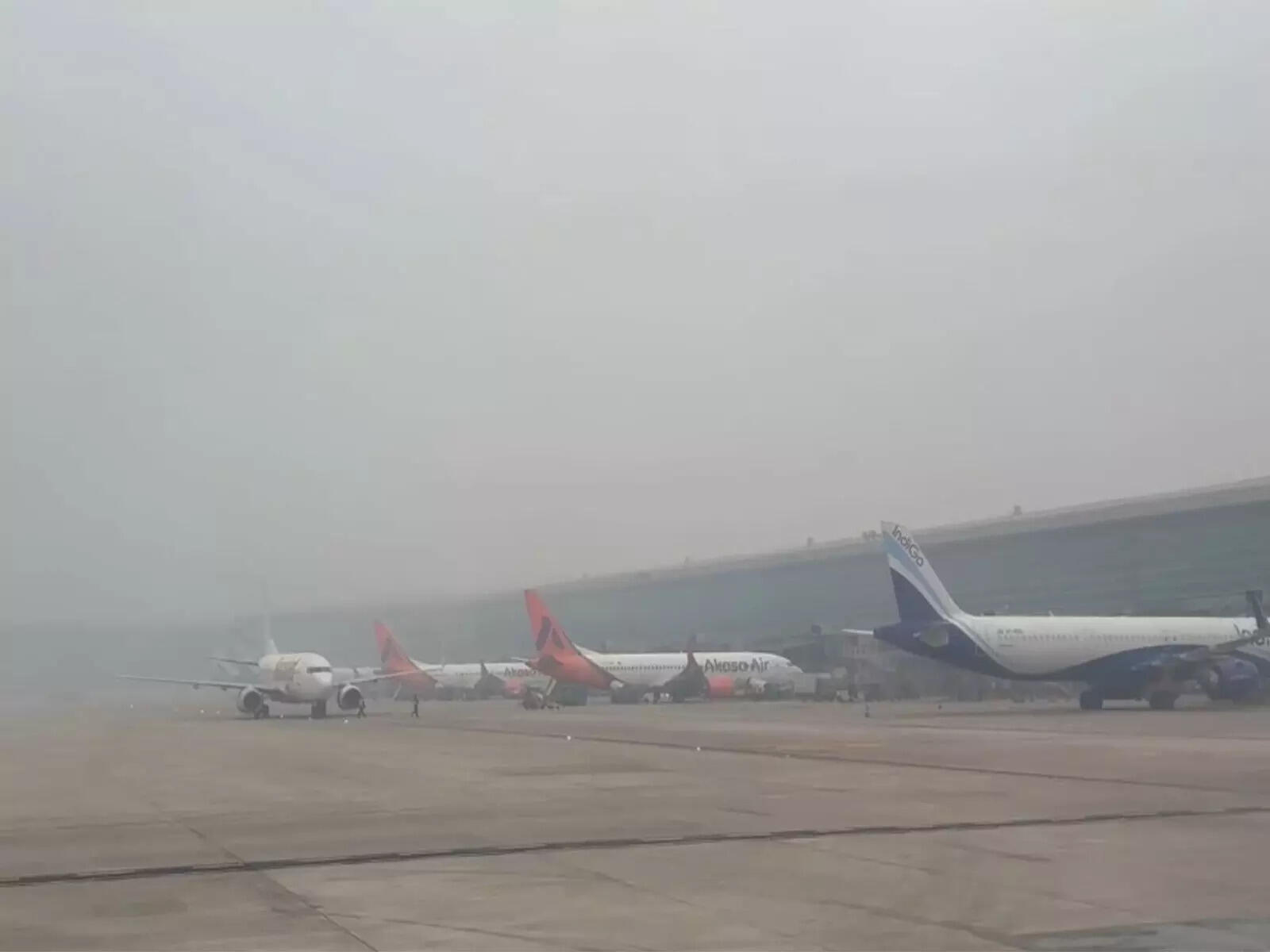 Flight delay alert: AAI issues warning for passengers in North India ...