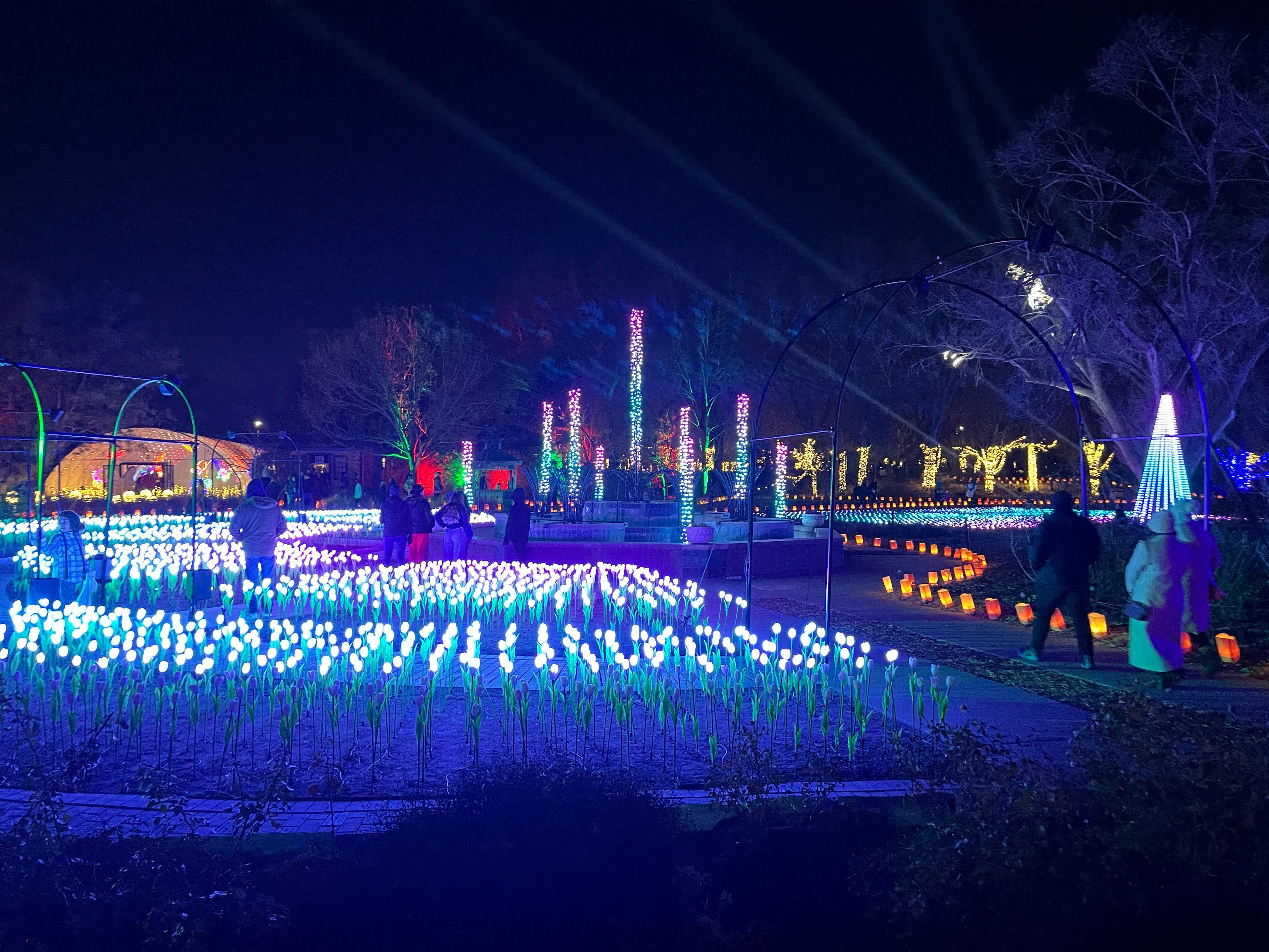 Botanica’s Illuminations event celebrates last night of season