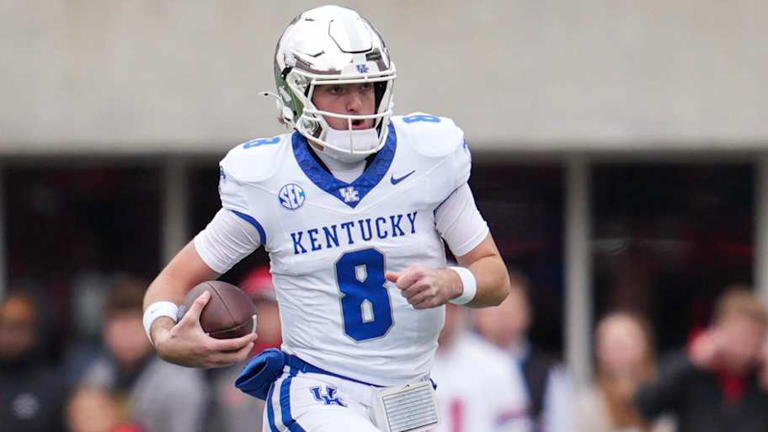 Arizona State reportedly lands commitment from key quarterback target