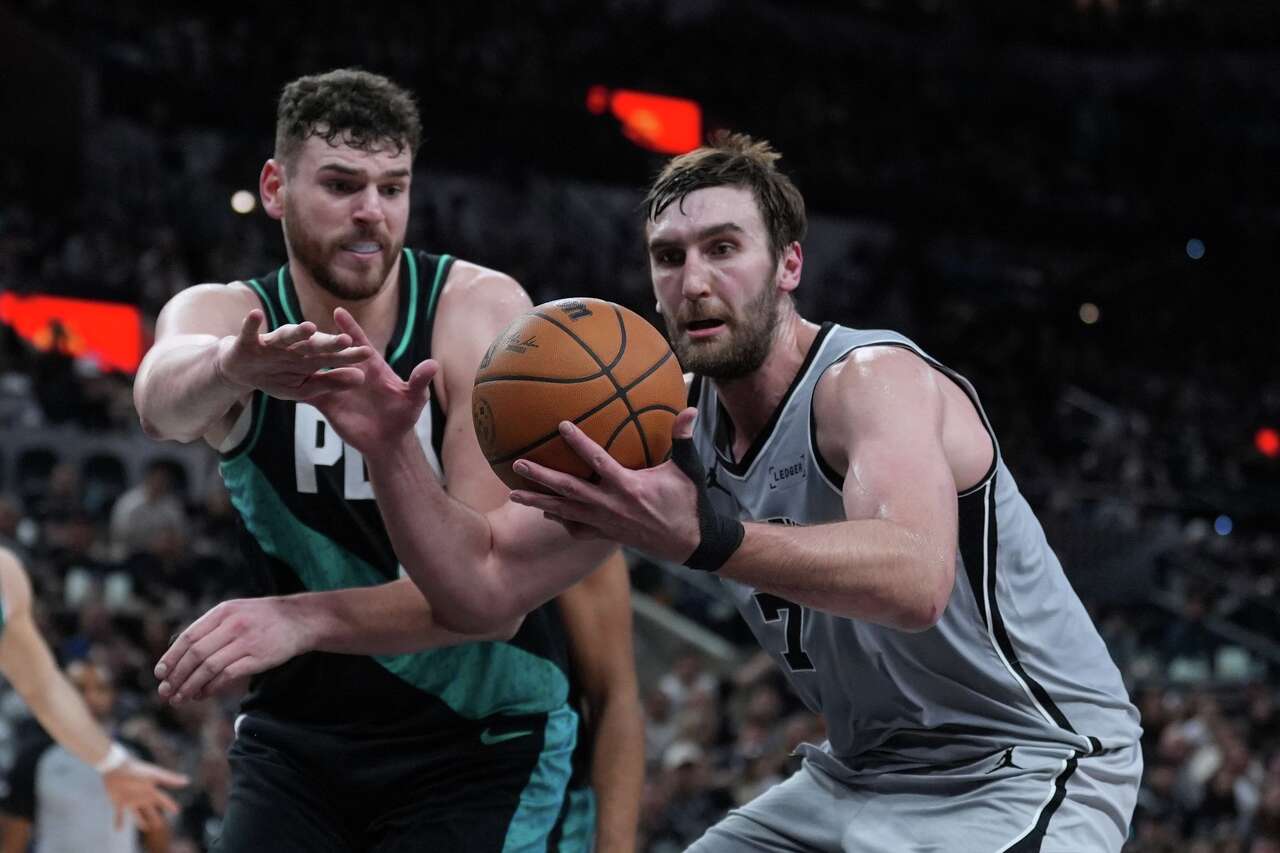 Luke Kornet has been 'great,' but Spurs ready to welcome back Victor ...