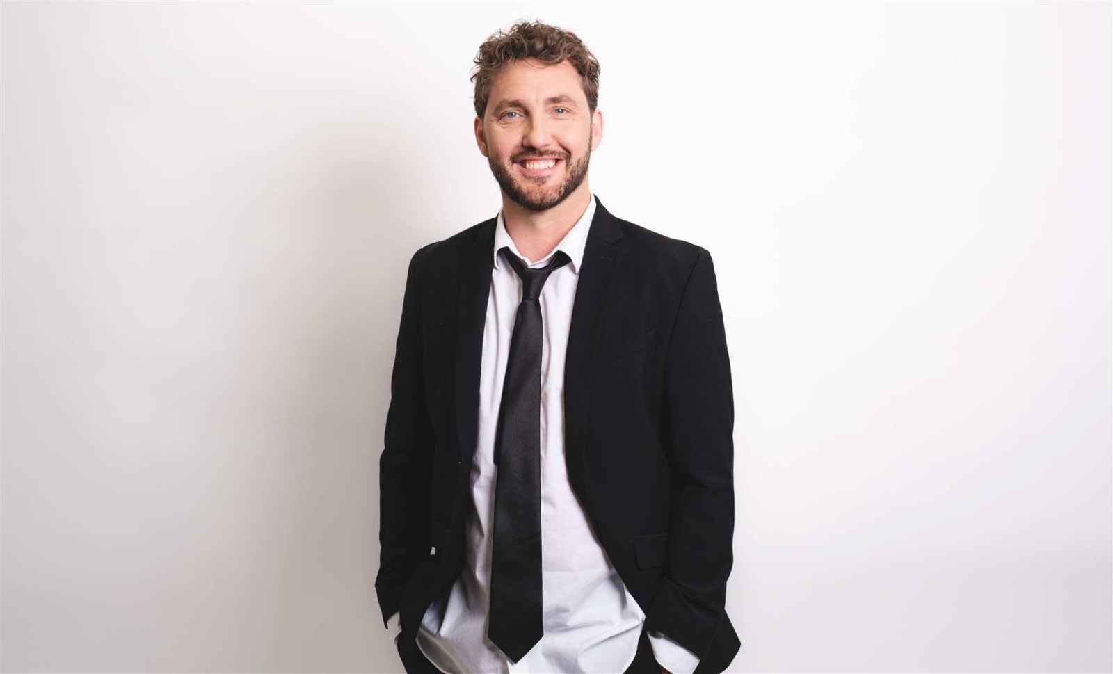 15 must-see comedians coming to Kent in 2026, including Russell Howard ...