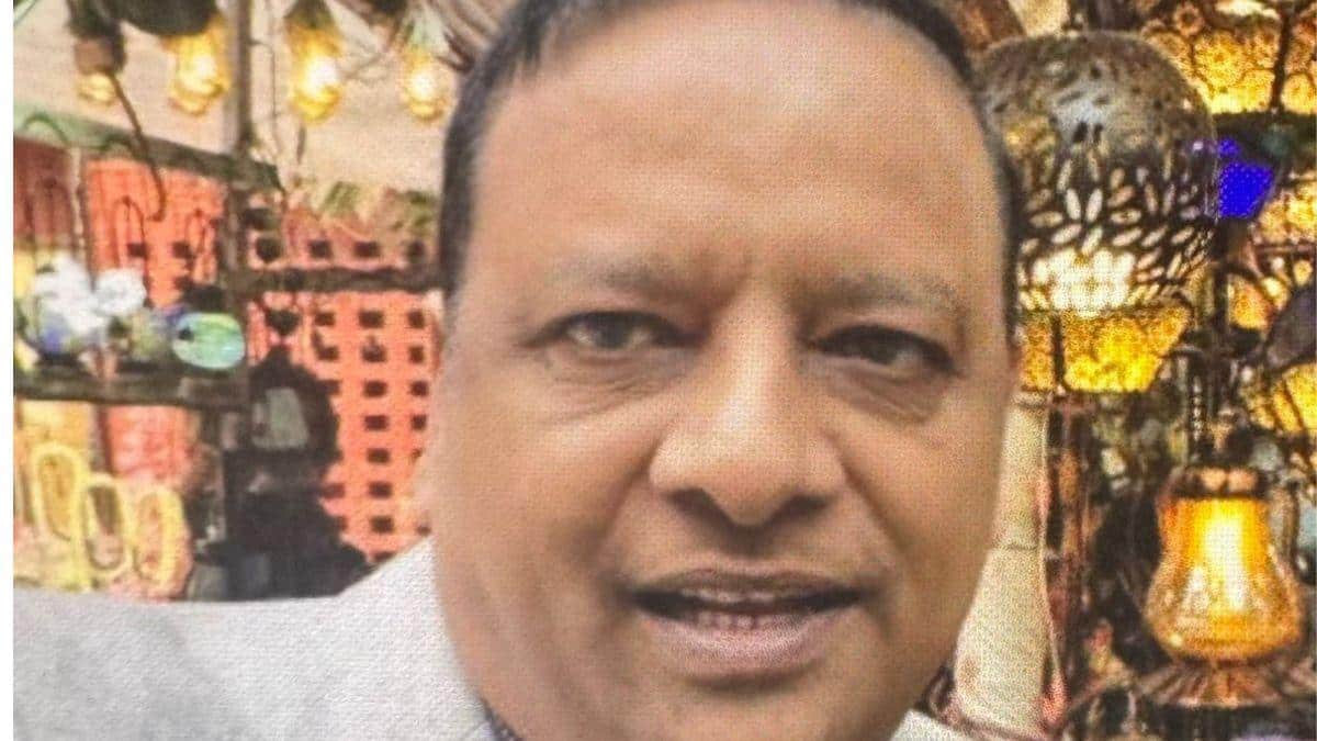 Indian Oil official falls from 17th floor Noida flat while looking for ...