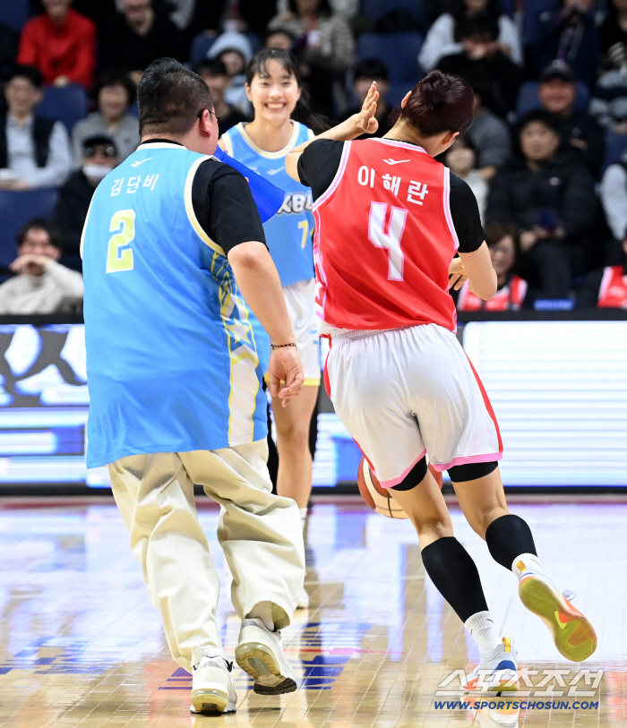 Lee Hae-ran and Kim Dan-bi fans' active defense hurts my ears