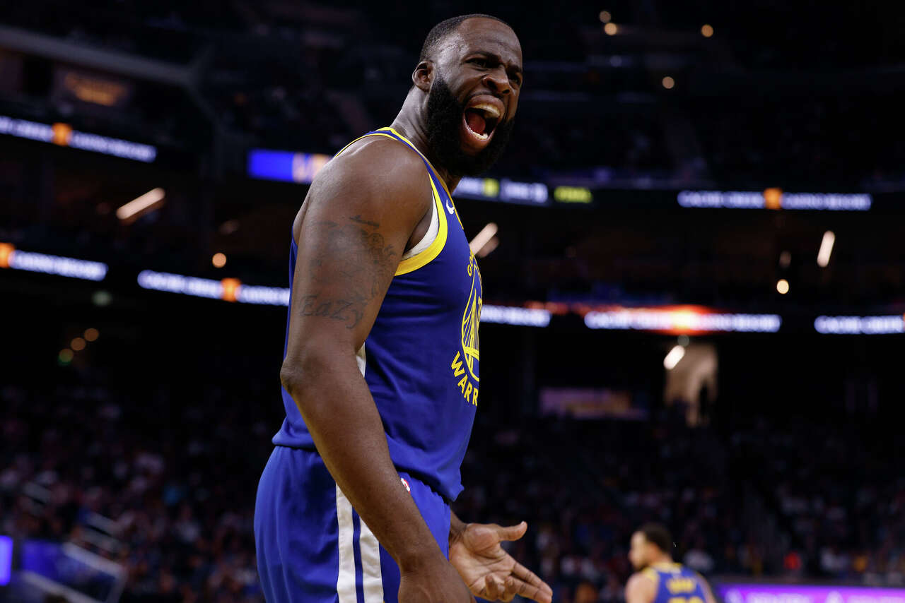 Warriors' Steph Curry heats up after Draymond Green's ejection in win ...