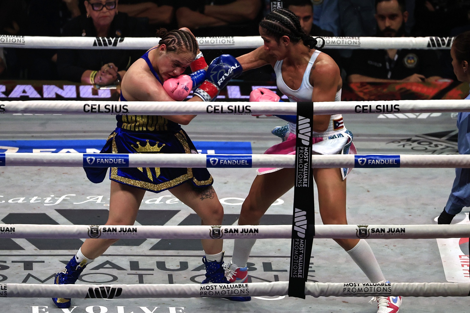 Amanda Serrano defiende con éxito sus títulos peso pluma al vencer a ...