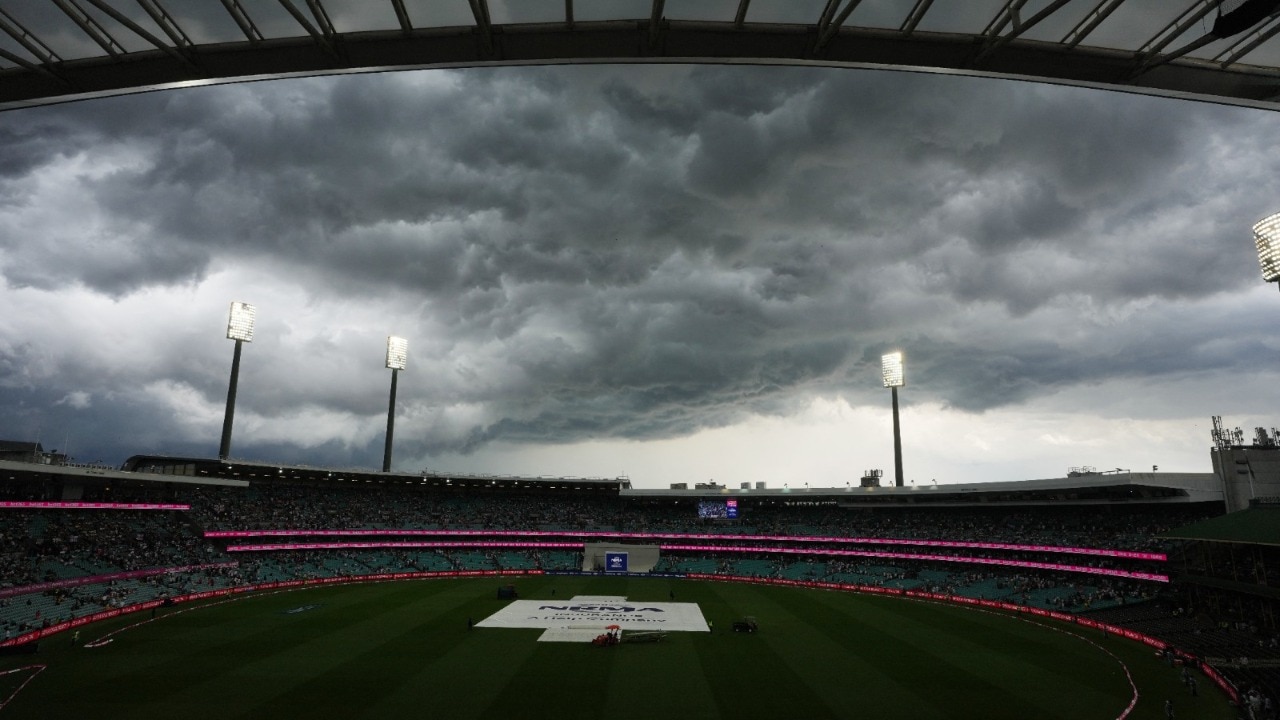 Ashes: Former England captain urges test mindset shift after rain-hit ...