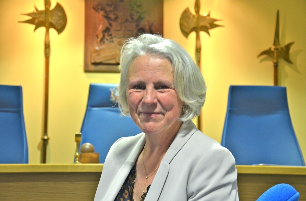 Effigy of Lancashire council leader burned at bonfire as councillors ...