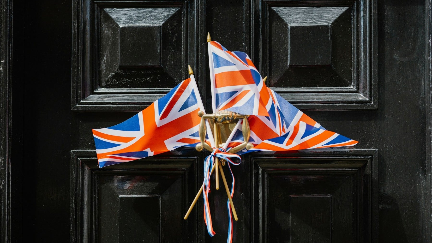 El Reino Unido y Francia realizaron un bombardeo contra objetivos del ...