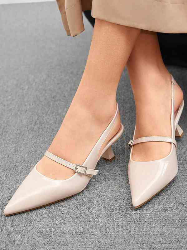 Kitten heels that blend comfort with class