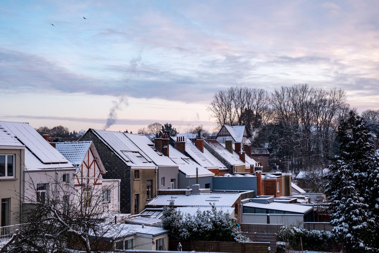 Frozen pipes crisis: British Gas warns over 50,000 homes could wake up ...