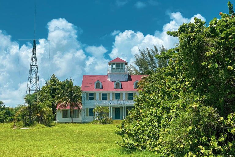 This 79-acre island is one of Florida's best-kept secrets—and it's less ...