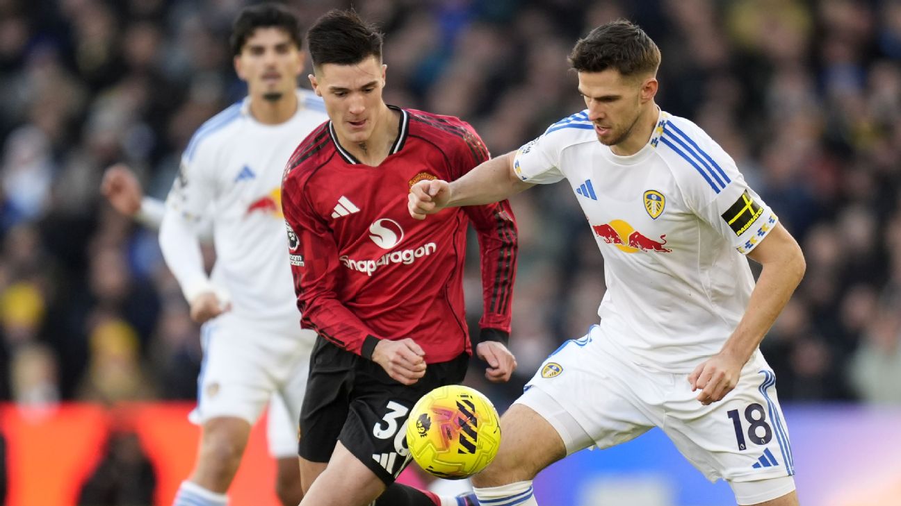 Premier League live updates: Leeds United-Manchester United