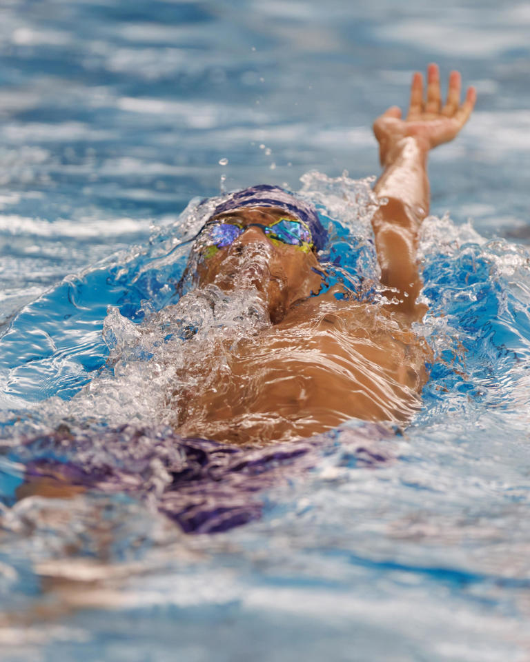 Hudson girls keep control of Suburban League swimming championships