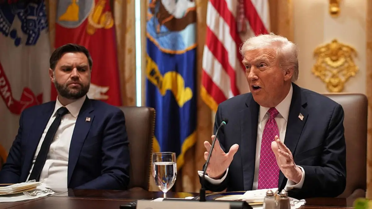 'Bahahahah': White House tries to sell Trump and JD Vance as America's ...