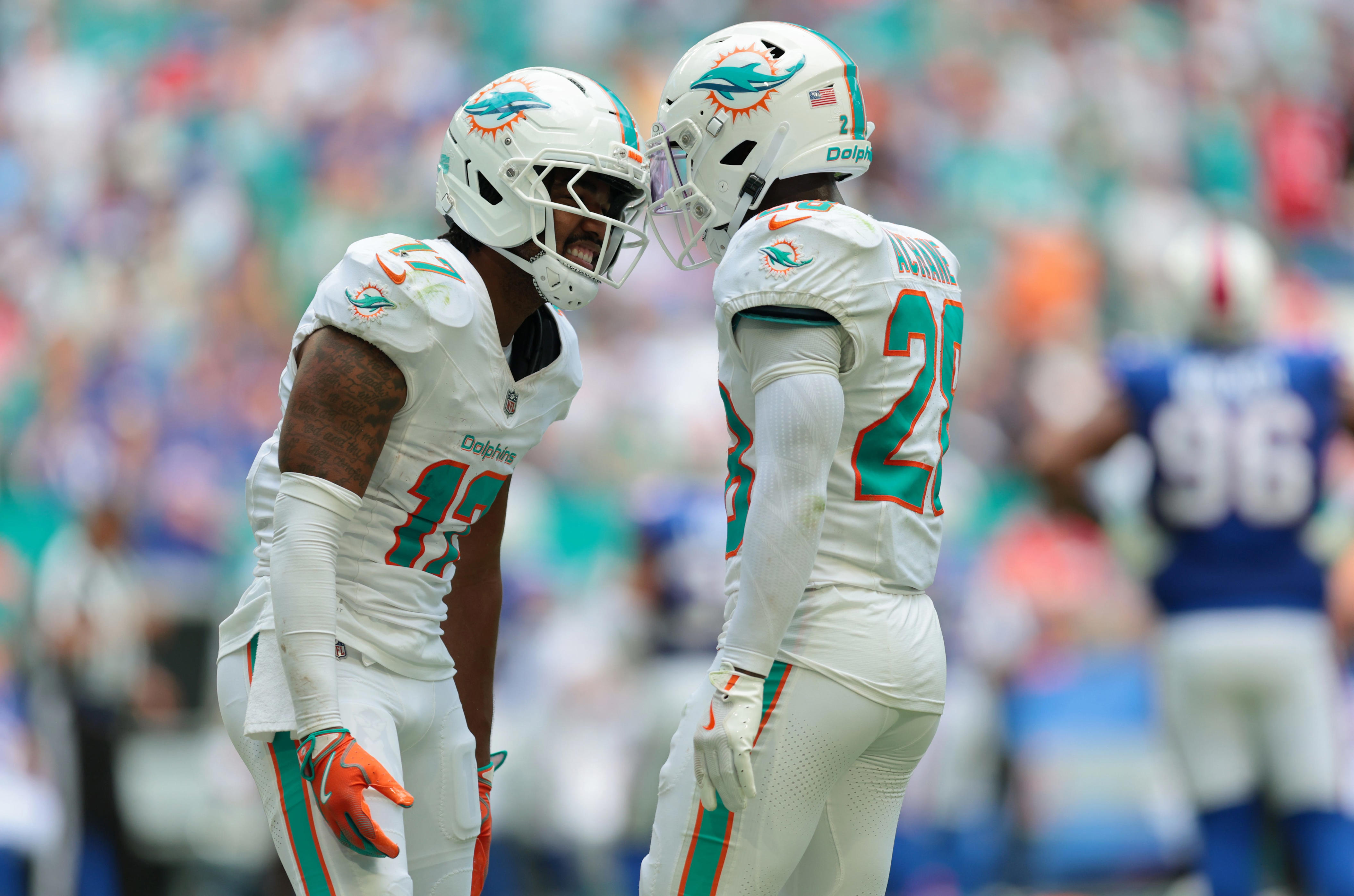 Jaylen Waddle, De'Von Achane Week 18 injury status for Dolphins